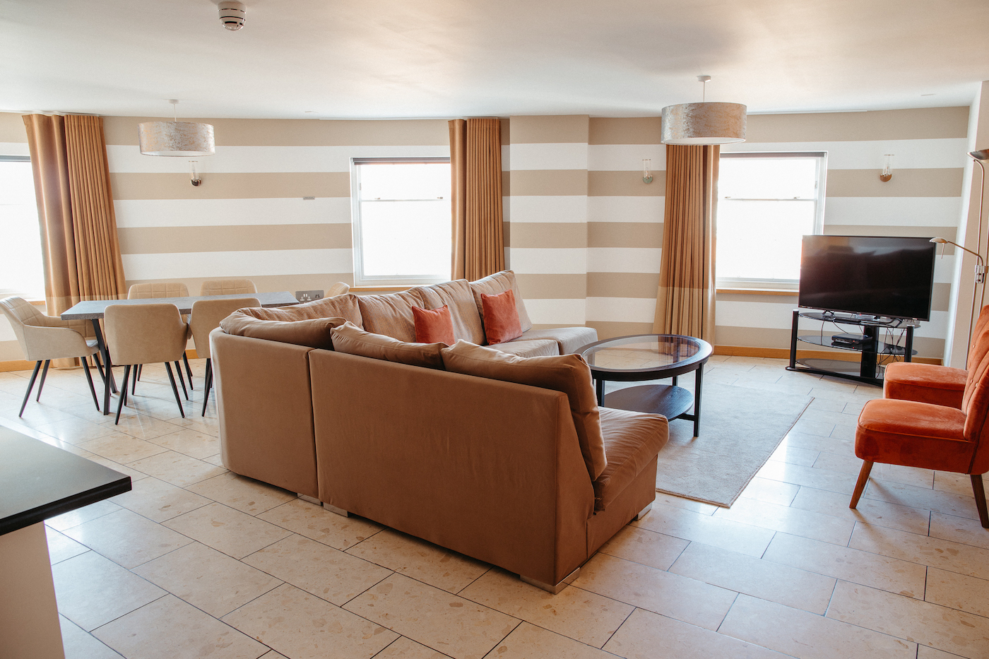 Superior Apartments - Posh Pads