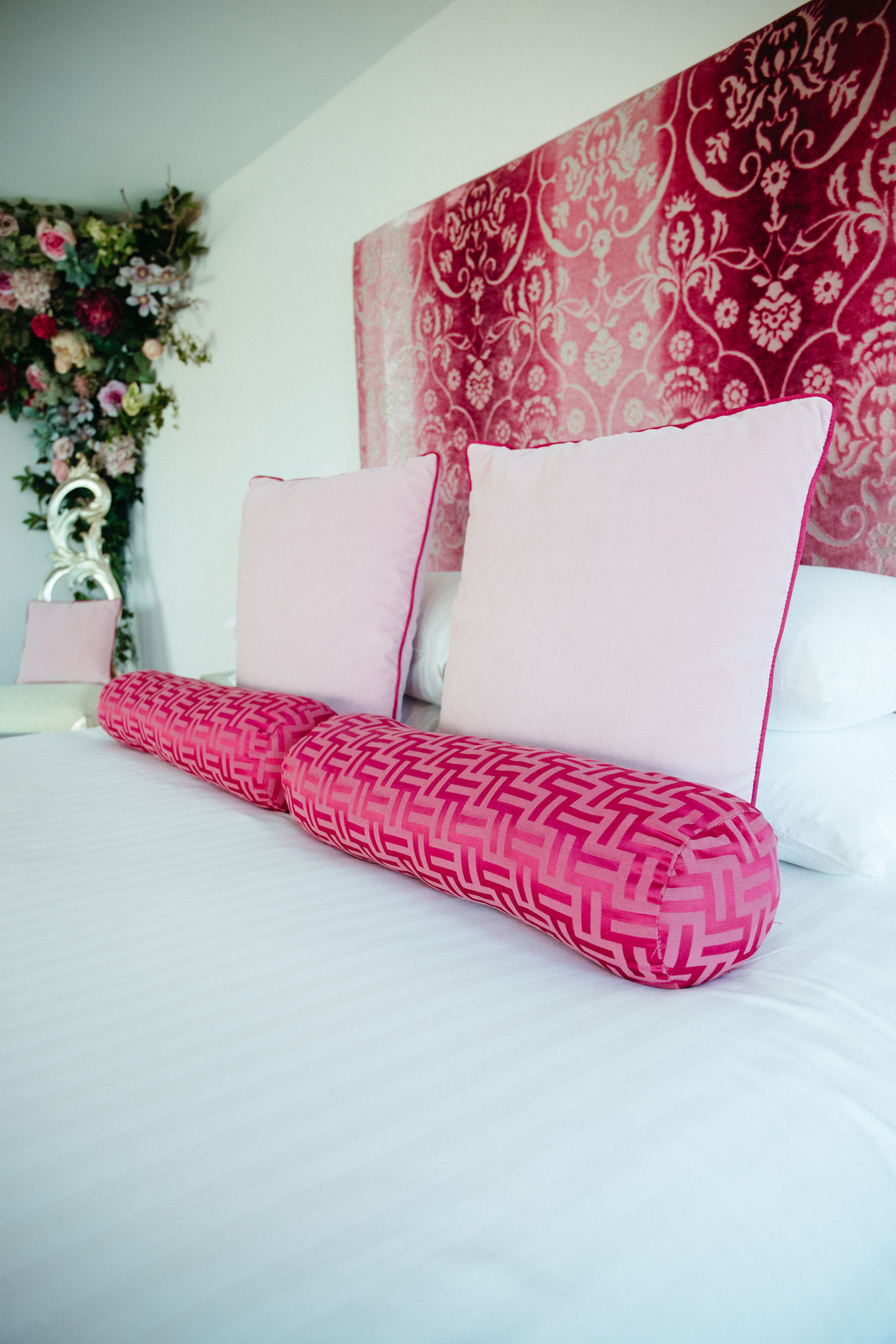 Pink Penthouse - Posh Pads