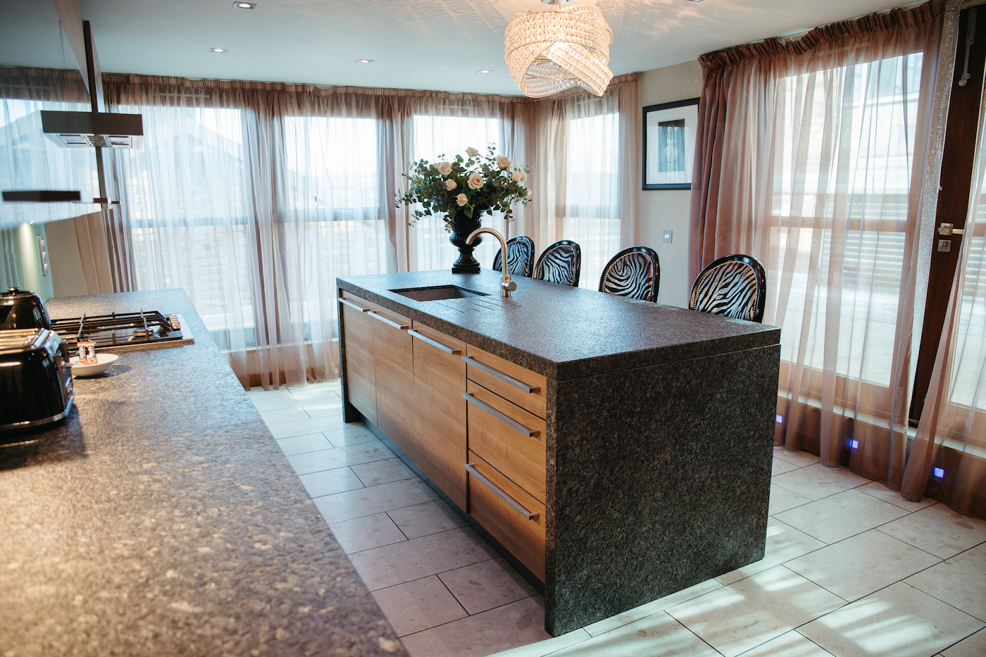 Pink Penthouse - Posh Pads