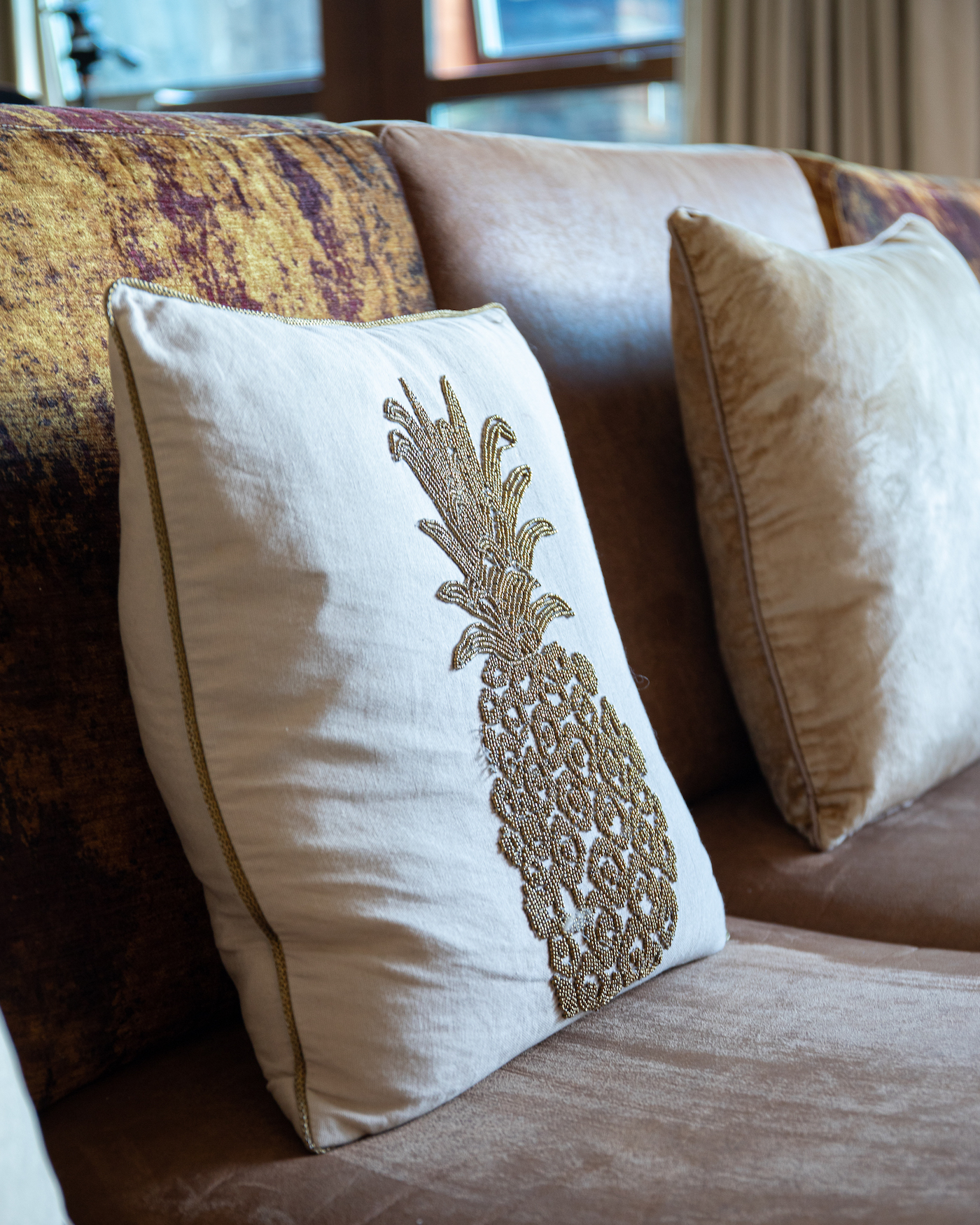 Black & Gold Penthouse - Posh Pads